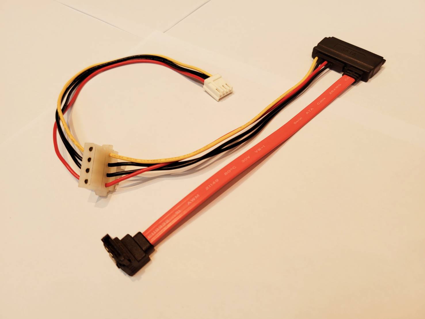 15+7 Pin SATA DATA Power Cable - EXTENDING WIRE & CABLE CO., LTD